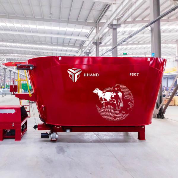Quality 7 m³ Single Auger Vertical Feed Mixer with 15 kW Motor for Dairy and Beef Cattle for sale