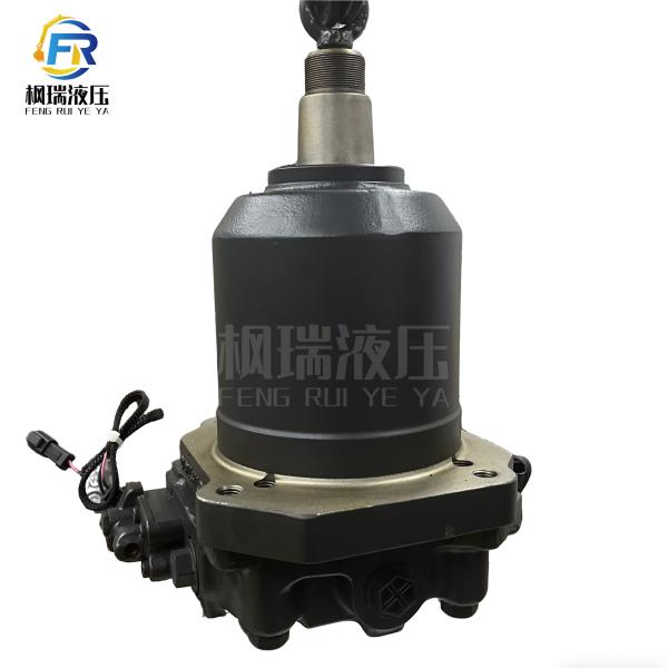 Quality Komatsu 708-7W-00690 Hydraulic Fan Motor 180cc/rev Displacement For D375A-6 Bulldozer for sale