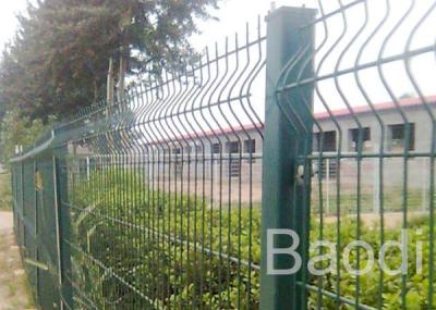 China Groene Vinyl Met een laag bedekte de Omheiningsgrens van het Draadnetwerk met Metaal Post Eenvoudige Structuur Te koop