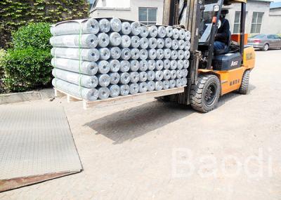 China Rolo galvanizado da rede de arame da galinha do aço suave tecido para a cerca uma altura de 3 - 6 polegadas à venda