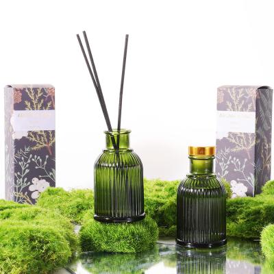 Cina Bottiglia di vetro Reed Diffuser Private Label 100ml di fragranza con il coperchio del metallo dell'oro in vendita