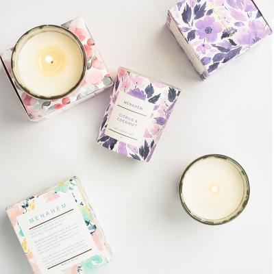 Cina Il regalo di lusso all'ingrosso della famiglia della CASA dell'AROMA ha messo la candela profumata del fiore di fragranza di vetro del barattolo della cera creativa su ordinazione della soia in vendita