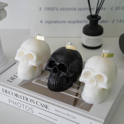 Cina Candela profumata del mestiere di Halloween della casa della decorazione di fragranza dell'etichetta privata della novità del cranio della cera a forma di all'ingrosso della soia in vendita