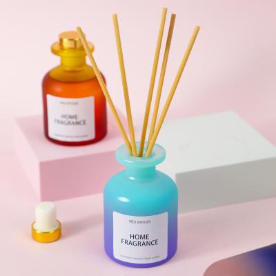 Cina Fiore fresco Reed Diffuser della bottiglia di vetro della camera da letto dell'aria della bottiglia di olio essenziale di aromaterapia in vendita