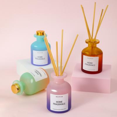 China Fiore fresco Reed Diffuser della bottiglia di vetro della camera da letto dell'aria della bottiglia di olio essenziale di aromaterapia for sale