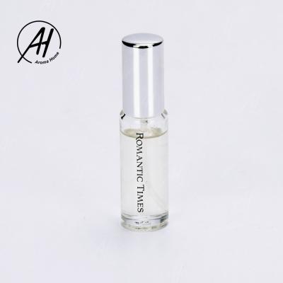 Cina olio essenziale Reed Diffusers dello spruzzo della bottiglia di vetro di fragranza 10ml 24 profumi differenti in vendita