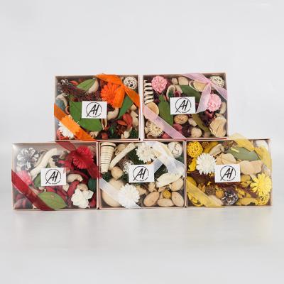 Cina Potpourri eterni secchi di fragranza variopinta dell'etichetta privata del cotone del fiore per il regalo stabilito domestico in vendita