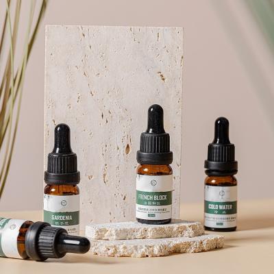 Cina Menta piperita pura organica Rosemary Rose Musk Essential Oil 10ml per Reed Diffuser in vendita
