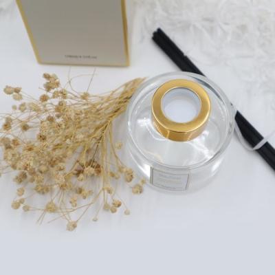 Cina Aroma Reed Diffuser 126ml rotondo il regalo di lusso della bottiglia messo con il coperchio dell'oro in vendita