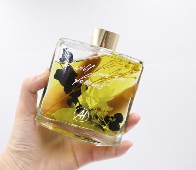 Cina Regalo di lusso della bottiglia del quadrato di Reed Diffuser 180ml dell'aroma messo con la scatola bianca in vendita