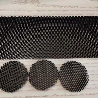 Cina Corpo di griglia di nido di miele di alluminio circolare di spessore di 3 mm utilizzato per vari semafori in vendita