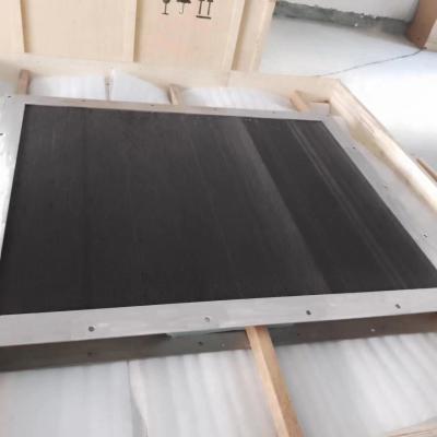 Cina Dimensione 1250*2000mm Placca di nido di miele in acciaio inossidabile saldata a punto per galleria eolica in vendita