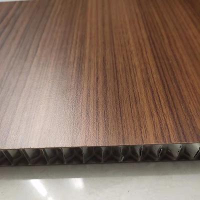 Cina Bordo di legno del favo del grano HPL 1200x1300mm per la decorazione in vendita