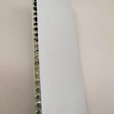China 8mm de Plaat van het Honingraataluminium voor Passieve de BouwGordijngevel Te koop