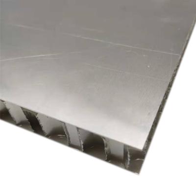 Cina Strato di alluminio rivestito del favo del PE e di PVDF per il rivestimento della parete in vendita