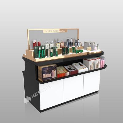 China Store Retail Lipstick Display Fitting Display Counter For Cosmetic Shop 1800mm for sale