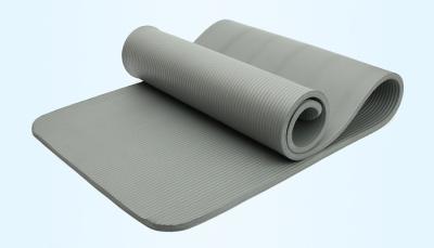 中国 高いクッションの革紐が付いている余分厚さ NBR のヨガのマットの適性のマット 販売のため