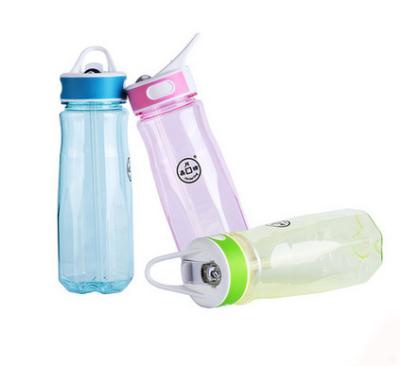 中国 Ningbo Virson Newest Plastic Bottle Water, Customized Water Bottle 販売のため