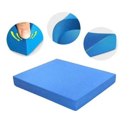 中国 Physical Home Exercise Wholesale Fitness Tpe Foam Yoga Balance Pad Cushion 販売のため