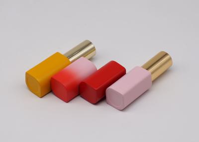 Cina Il petalo modella i tubi di alluminio magnetici rosa del balsamo di labbro 3.5g in vendita