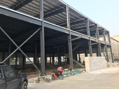 中国 Q345産業のための大きく明確なスパンの高い天井が付いている鋼鉄研修会の建物 販売のため