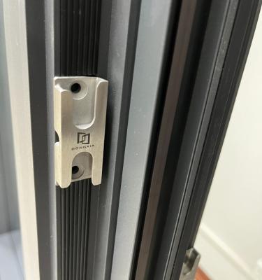 China Modern Minimalist Style Casement Window With Hidden Screen Easy To Remove And Clean for sale