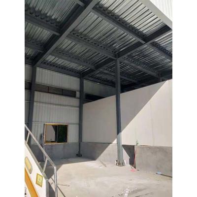 China Lichte staalframe staalstructuur magazijn fabricage gebouw voor lage onderhoudskosten Te koop