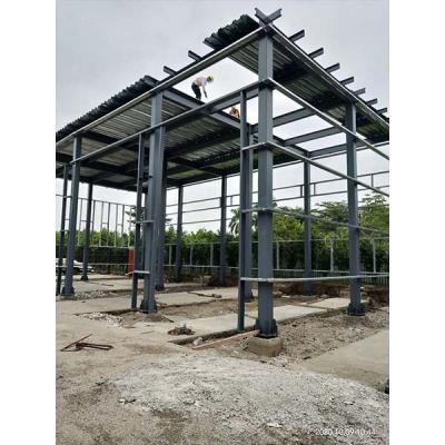 China Lichte staalframe staalstructuur magazijn fabricage gebouw voor lage onderhoudskosten Te koop