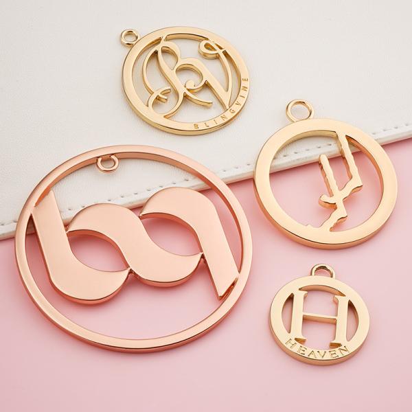 Quality Professional Designer Handbag Metal Tag with Fashion Engraved Logo and Hanging for sale
