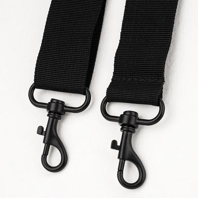 China Customized Zinc Alloy Swivel Snap Hook Dog Leash Eye Bolt Snap For Bag 38mm Black Eye for sale