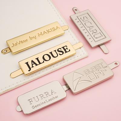 Cina Personalized Round Tag Metal Logo Nameplate for Handbag Accessories Prevent Fade Surface in vendita