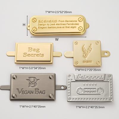 China Handbag Metal Plate Logo Design Gold Engraving Gunmetal Label Custom Tag for Clothing à venda