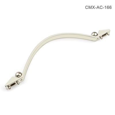 Cina Customer Logo Metal Oval Hand Bag Handle High Level Handbag Accessories in vendita