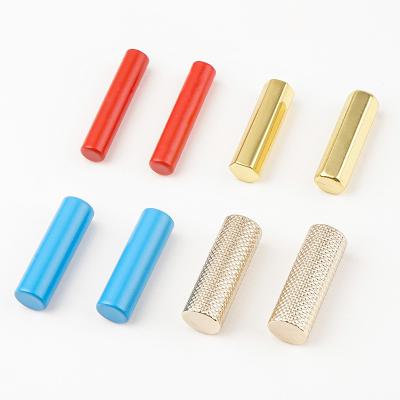 Cina 100% Inspection Custom Drawstring Metal Tips for Sneaker Shoe Laces Customized Color in vendita