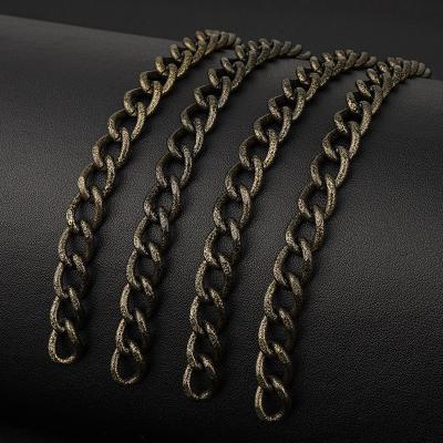 Cina High Grade Iron Metal Chain for Customized Plating Handbags Accessories Bag Chain in vendita