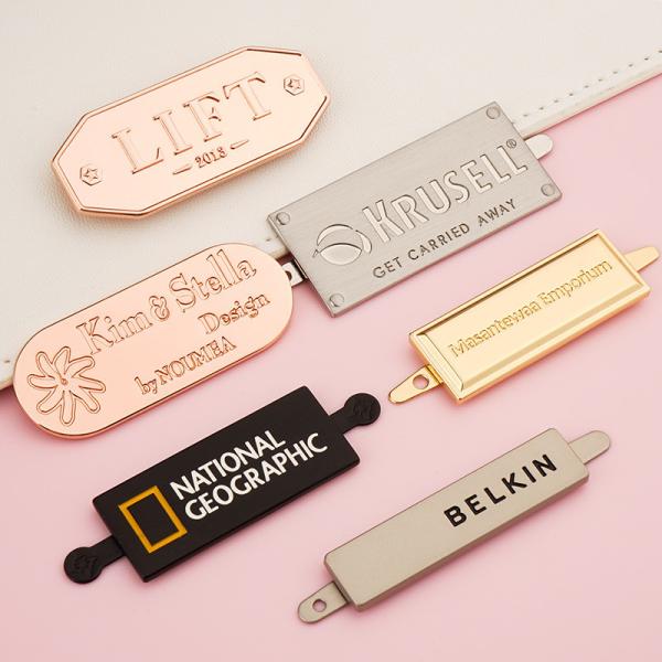 Quality Handbag Customized Round Metal Tag Metal Logos For Handbag And Purse for sale