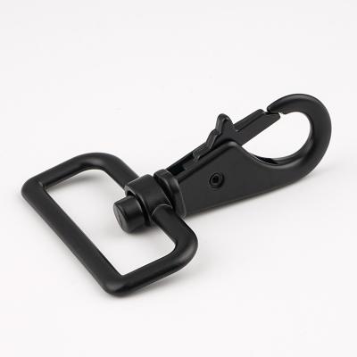 Cina Standard Size Black Swivel Dog Hook Snap Leash Metal 38mm for Computer Shoulder Strap in vendita