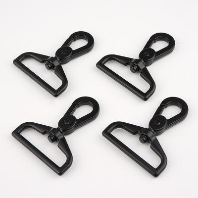 China Metal Bag Hardware Accessory Stock 38mm Black Snap Buckle Clasps Swivel Hook for Handbag Te koop