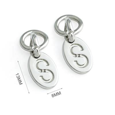 中国 Customized Engraved Logo Pendant Nickel-free Gold Plated Metal Jewelry Tag with Holes 販売のため