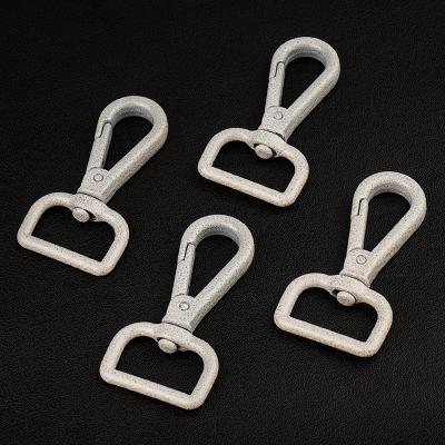 Cina High Grade Metal Swivel Snap Hook for Handbag 20mm White Metal Snap Spring Hook Buckle in vendita