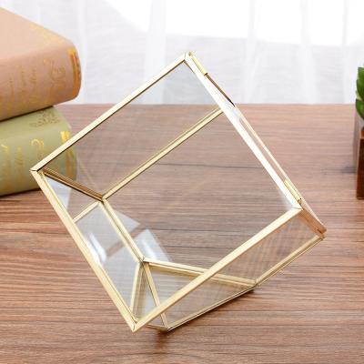 China Tabletop Glass Geometric Terrarium for Family Decoration/Flower Pot for sale