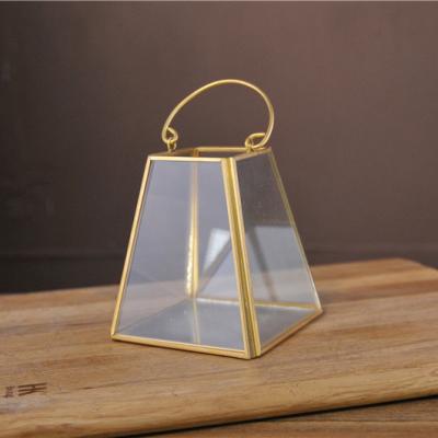 China Decorative Glass Candle Holder Simple Design Glass Candle Holder for sale