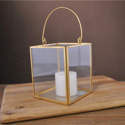 China Small Size Square Glass Candle Holder for Party/Wedding Decoration for sale