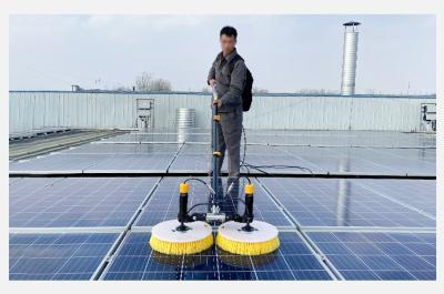 Cina 7.5M Solar Panel Cleaning spazzolano la doppia rotazione automatica capa in vendita