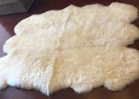 China Long Hair Wool Real Sheepskin Rug With Natura White Sheep Shape 60 X 90cm for sale