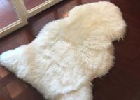 China Long Hair Wool Real Sheepskin Rug With Natura White Sheep Shape 60 X 90cm for sale
