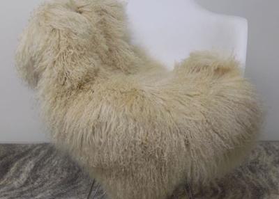 Cina Grande coperta bianca pelliccia mongola/tibetana di 100% della pelle di pecora dei capelli lunghi ricci molli dell'agnello in vendita