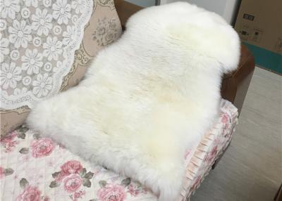 Cina Sensibilità morbida bianca dai capelli lunghi reale della coperta di area della pelliccia per il salone 2*3 Ft in vendita