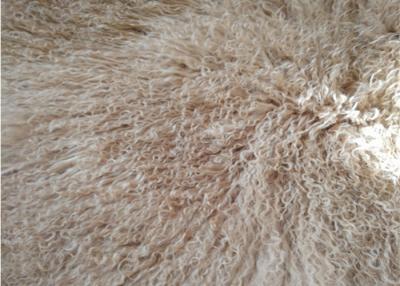 Cina Cuscino lungo a 18 pollici rosso/blu della pelliccia delle pecore, cuscini di tiro all'aperto della pelliccia mongola  in vendita