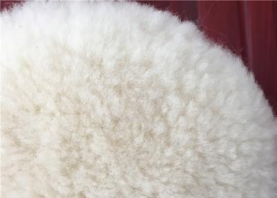 Cina Scelga il guanto mezzo parteggiato dell'autolavaggio della pelle di pecora della pelliccia per pulizia/lucidatura dettaglianti in vendita